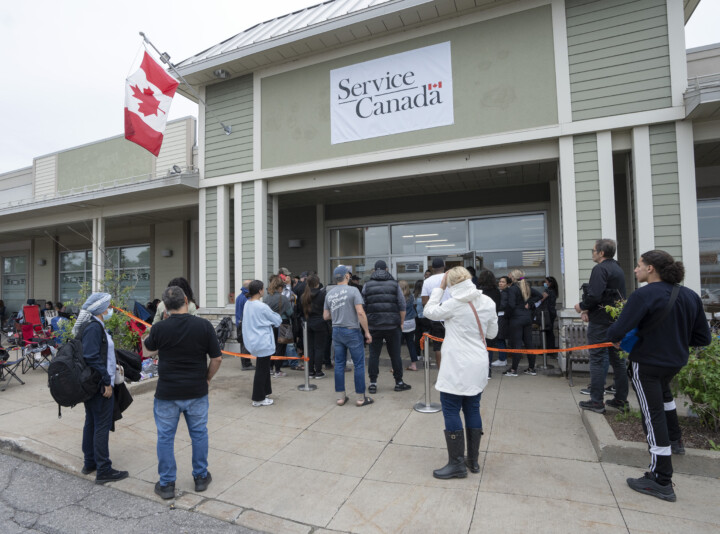 Tim Sargent: Canadians are very unhappy with the federal public service ...